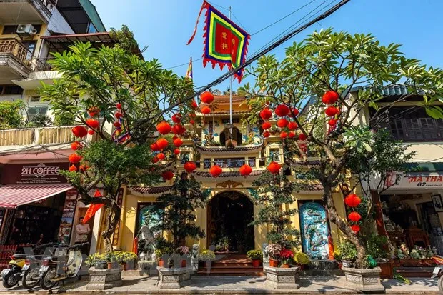 Thuan My Linh Tu - Dau Temple, Hang Quat | iGuide