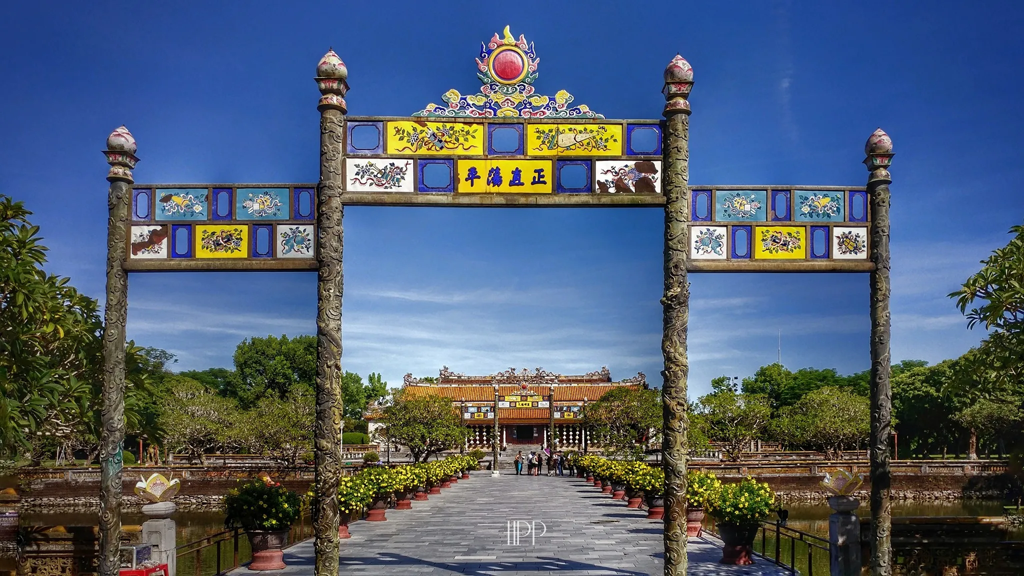 Explore Vietnam's Charming Palaces and Castles | iGuide | iGuide