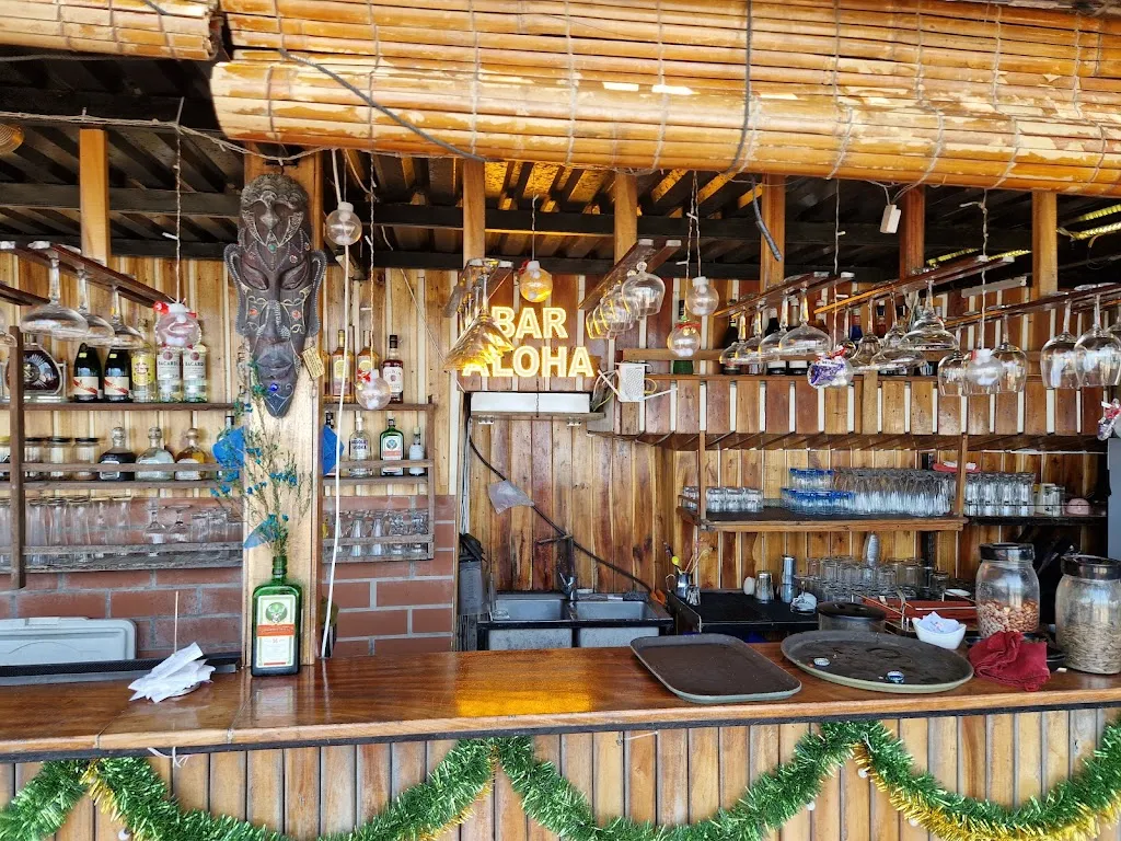 Aloha Seafood & Bar | iGuide
