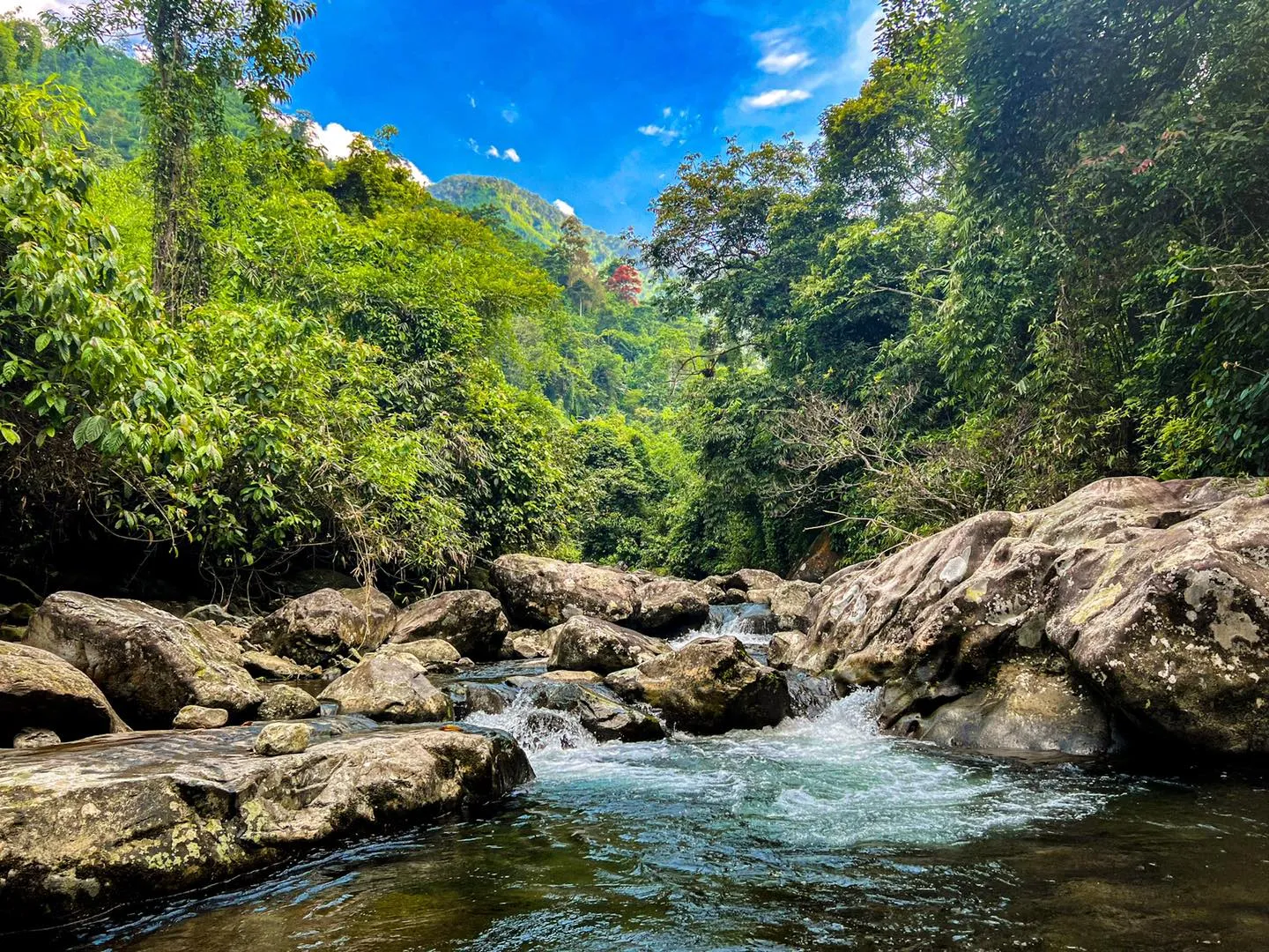 Experience waterfall jumping, water sliding and trekking in Thai Nguyen ...