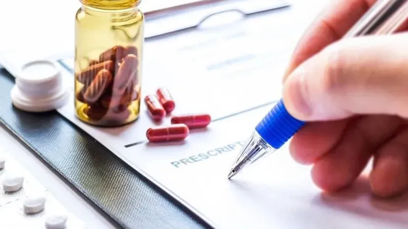 Prescription Drug Precautions You Need to Know | iGuide